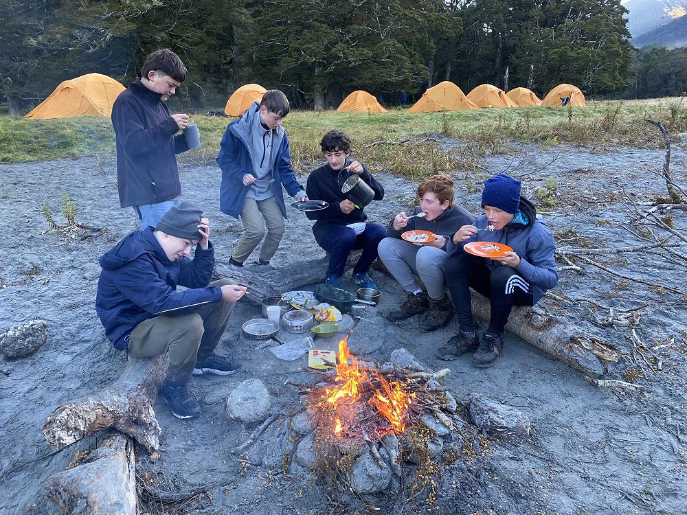 A week at camp - 10B