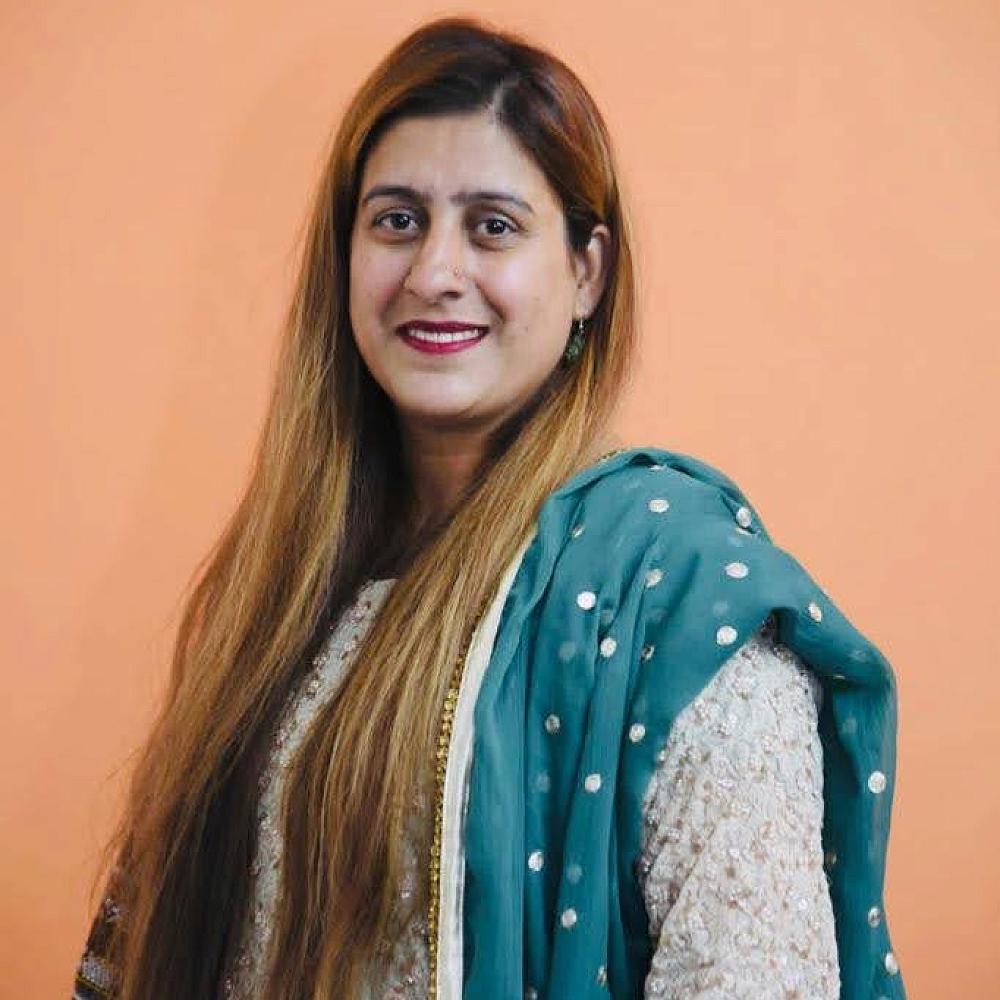 Introducing Farah Deeba Masoodi as a new member of the Pūtahi Belfast School Board. — Pānui ...