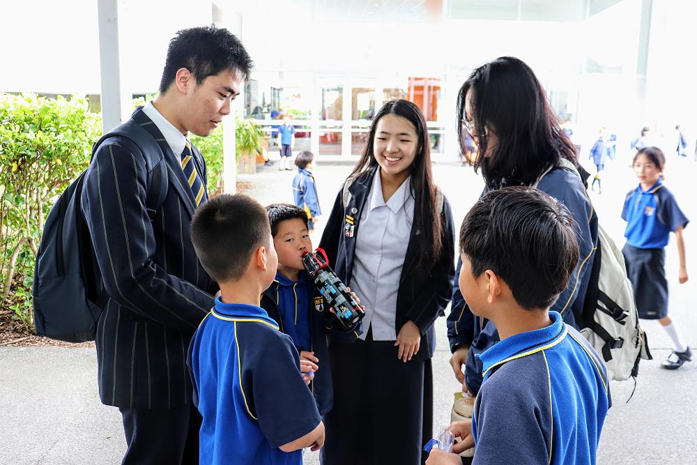 Local Homestay Families Wanted for Boys