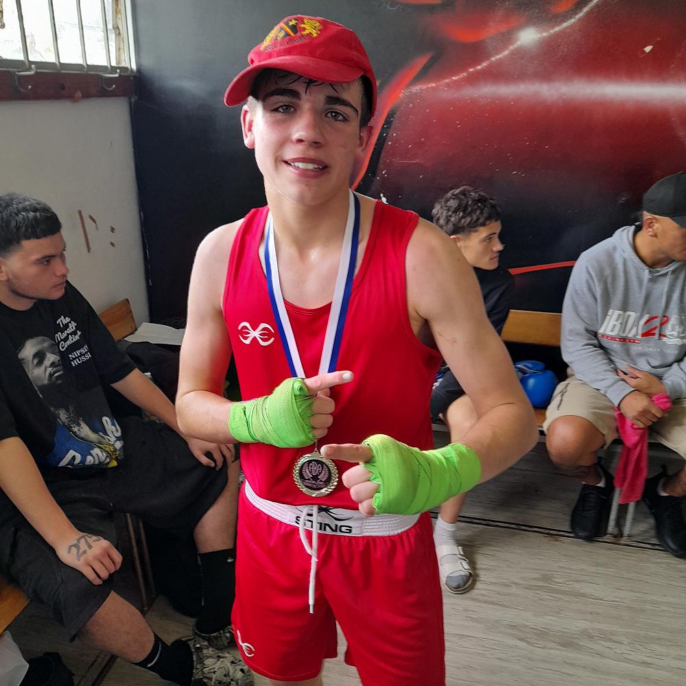 🏴 Regan Harvey (Year 10) wins his first Boxing bout, by a unanimous ...