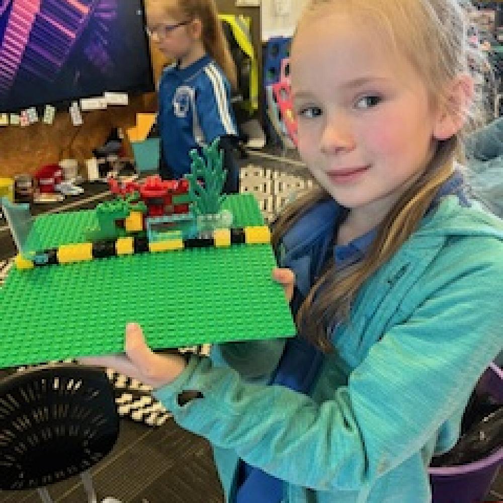 Lego Club