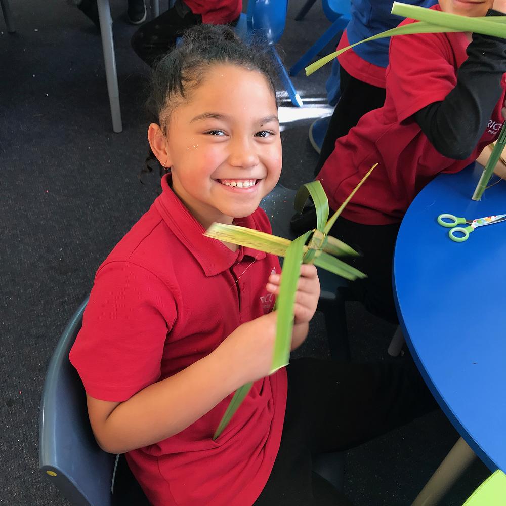 Matariki Stars in Team Harakeke - Made out of Harakeke (flax)!