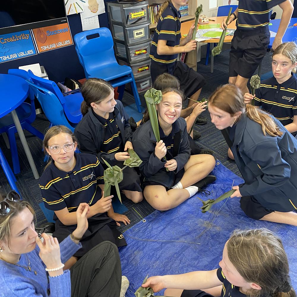 Harakeke uses, tikanga and weaving