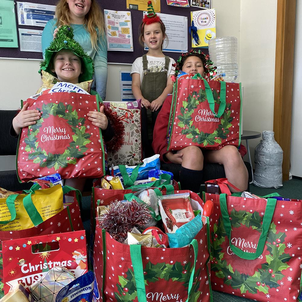 Festive Hamper Winners 2021