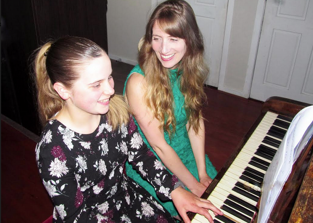 Music Lessons 2023 - with Andrea Hooper