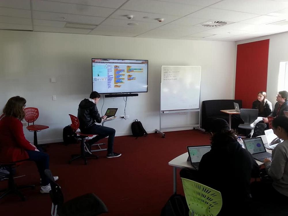 ARA students share coding skills