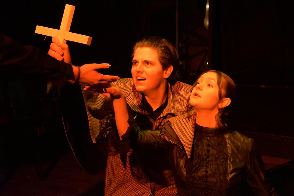 Dracula performance wows