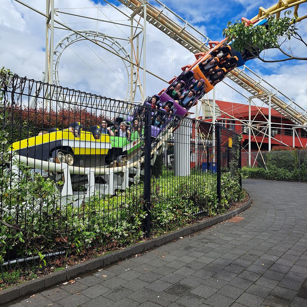 Rainbow's End Rocks!