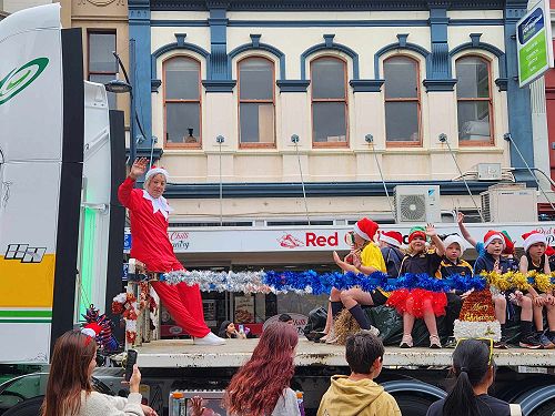 Celebrating Christmas the Bluestone way in the Santa Parade today!