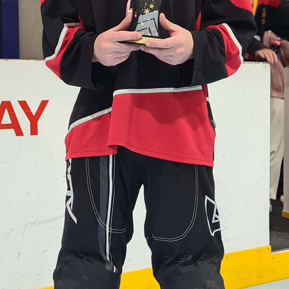 🏆 HBHS Student Athlete of the Week 🏒