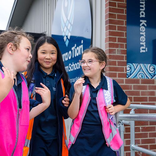 Te Kura o Tiori|Burnham School