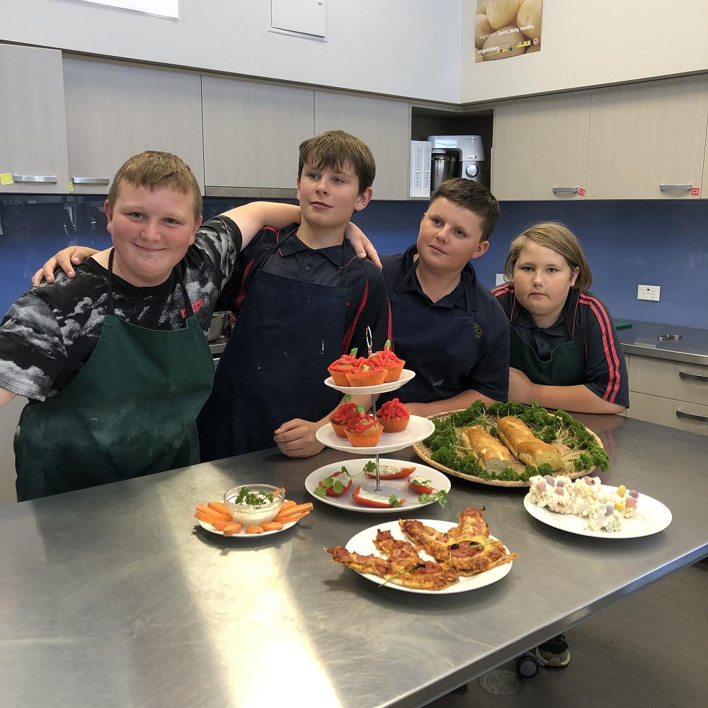 Boys are owning the Kitchen!