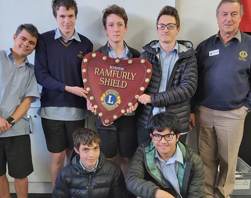 LEO Club wins Excellence Award