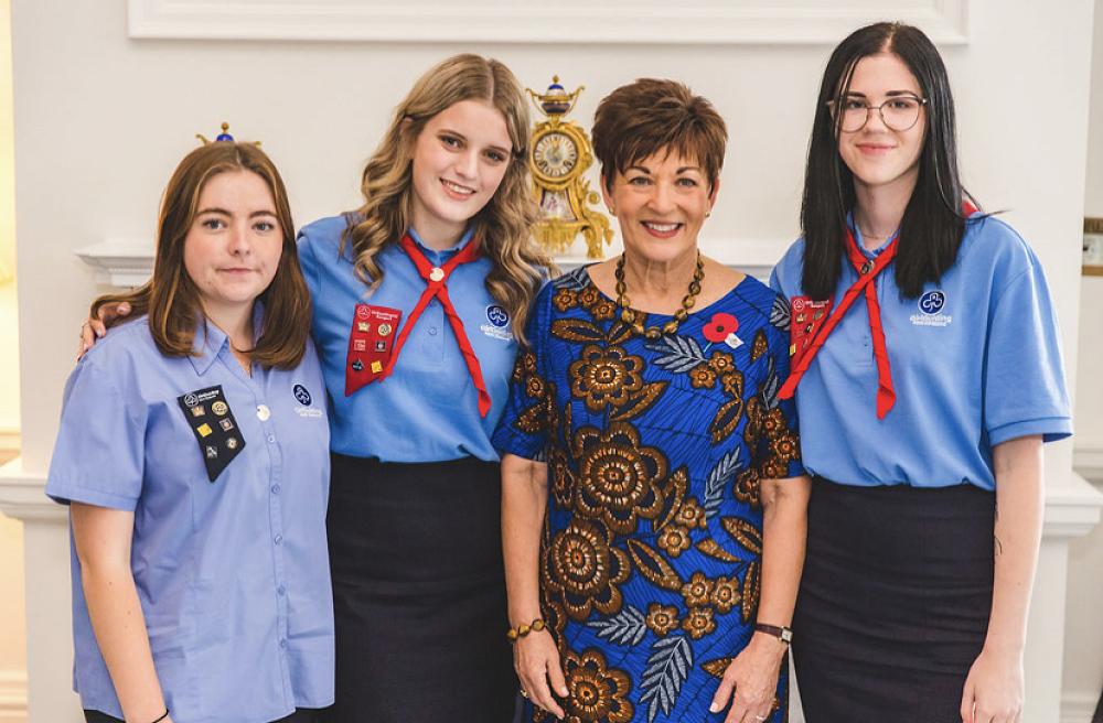 Seniors Crowned With Queen's Guide Awards