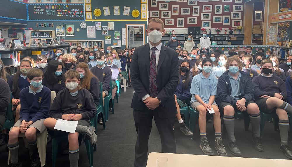 Chris Hipkins comes to town