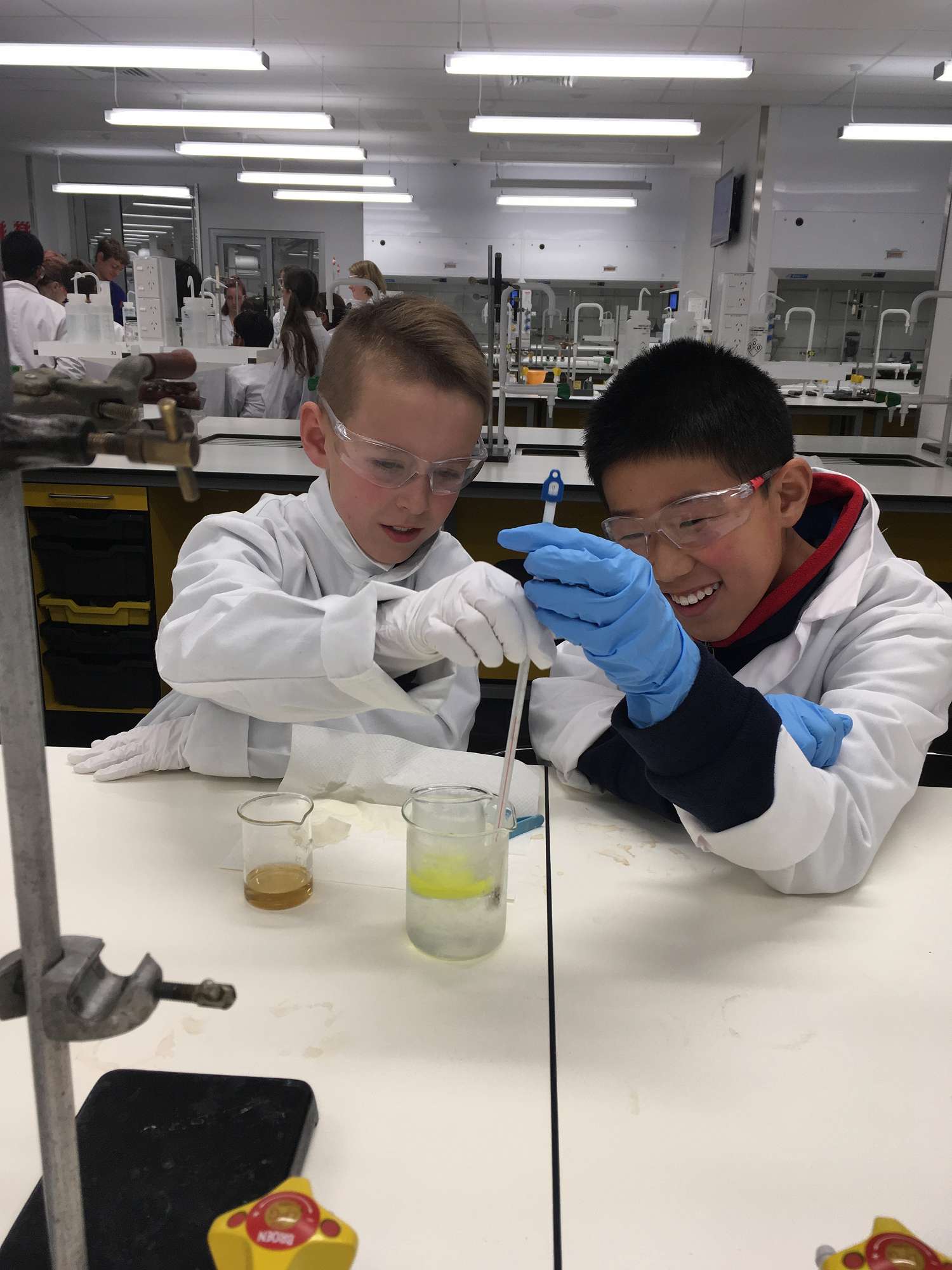 Chemistry Club's visit to the University