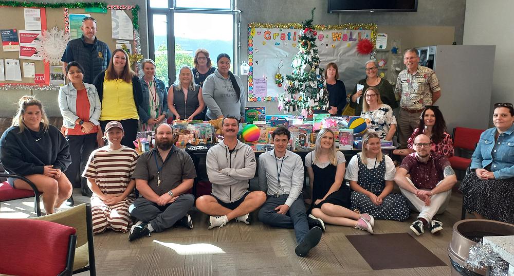 UHC staff donate to Foster Hope