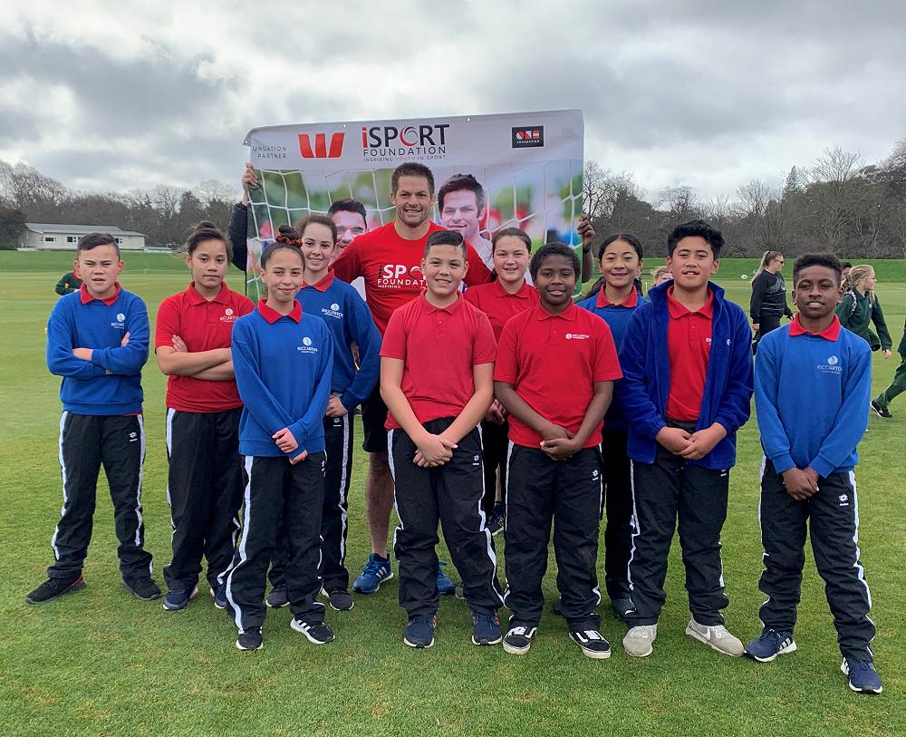 iSPORT Foundation - School Equipment Grant & Active Kids Session with ...