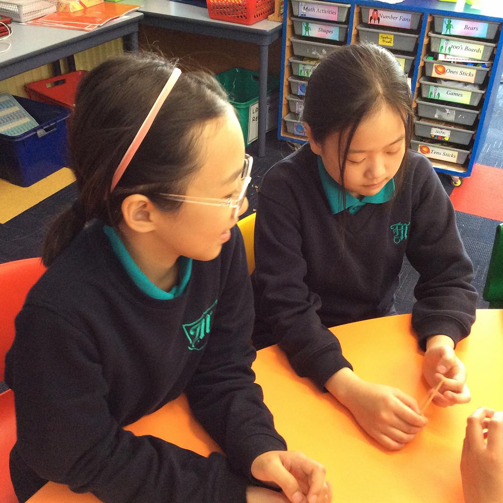Newly arrived Korean students enjoy Science sessions!