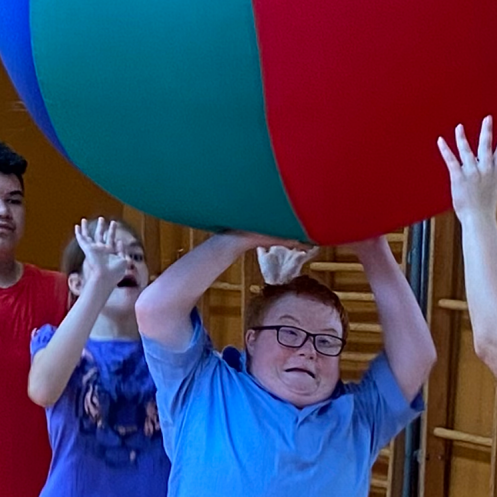 Check out our Junior PE students in one of their lessons with Mr Dyer.