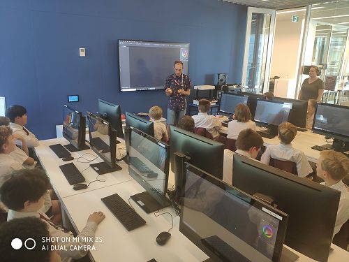 Year 7/8 Intermediate Technology