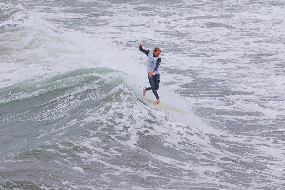 Surfing amongst the world's best!