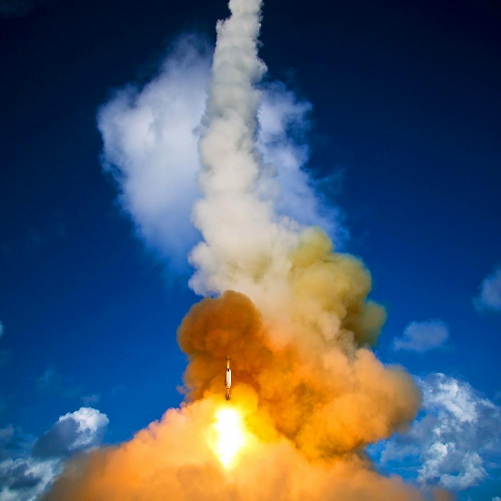 "From (Rocket)ship to sky"/"Frae th’ spire ay fire tae th’ een in th ...