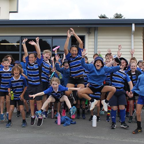 Lost Property / Second Hand Uniform Sale — Principal's Pen - Week 7 ...