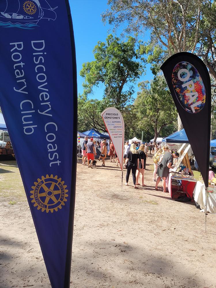 Discovery Coast Rotary shares some love!