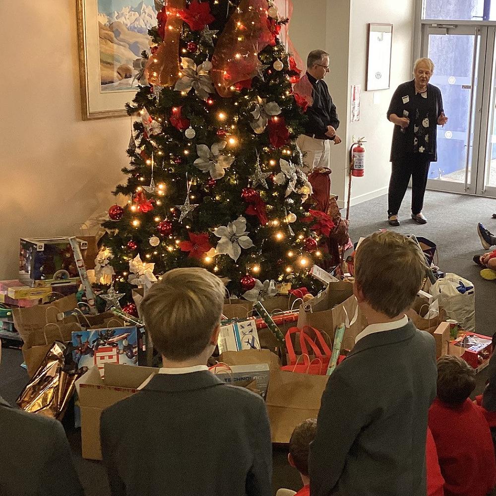 Blessing of Medbury's Christmas Tree