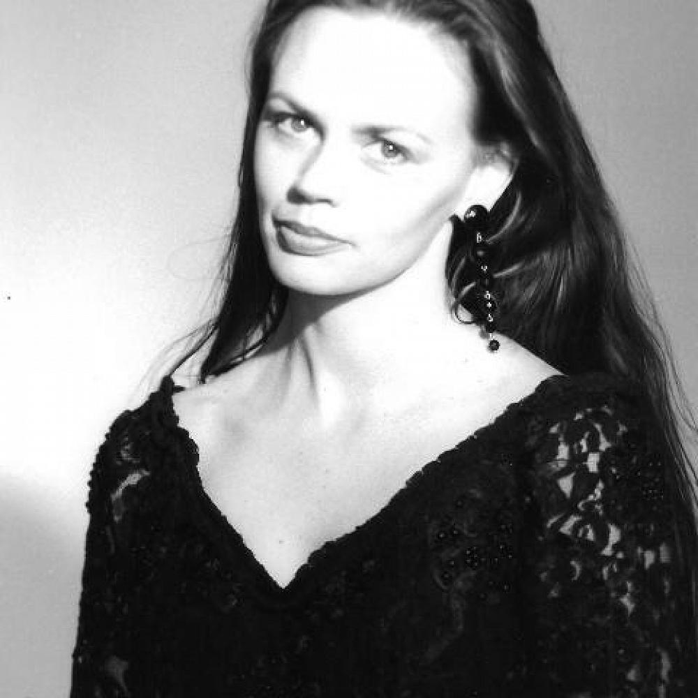 Arts Hall of Fame Inductee – Sarah Castle (1978 - 1982)