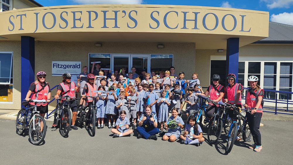 Walk or Wheel to School Week, prize winners.