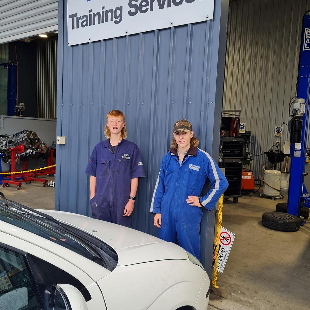 Cars, cars, cars ... — DHS Dispatch, 10 March 2023