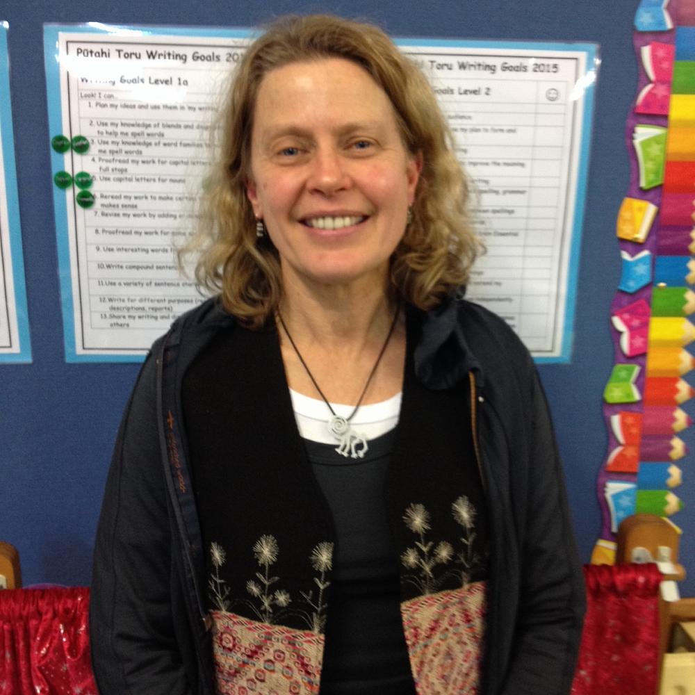 Welcome to Susan Perring our new teacher in Room 22. — Newsletter - 2 ...