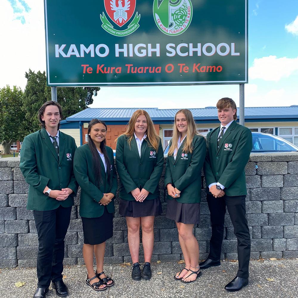 He panui nā ngā Kaiārahi Tauira.