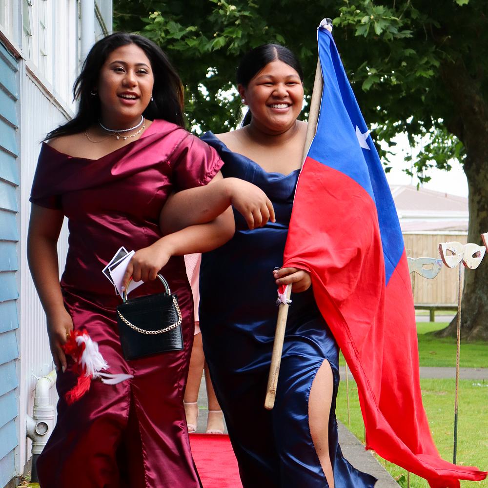 Monrad Te Kura Waenga o Tirohanga, December Newsletter, 2022