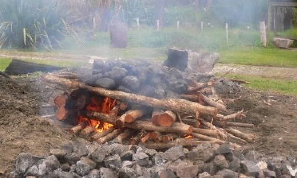 Traditional Hangi