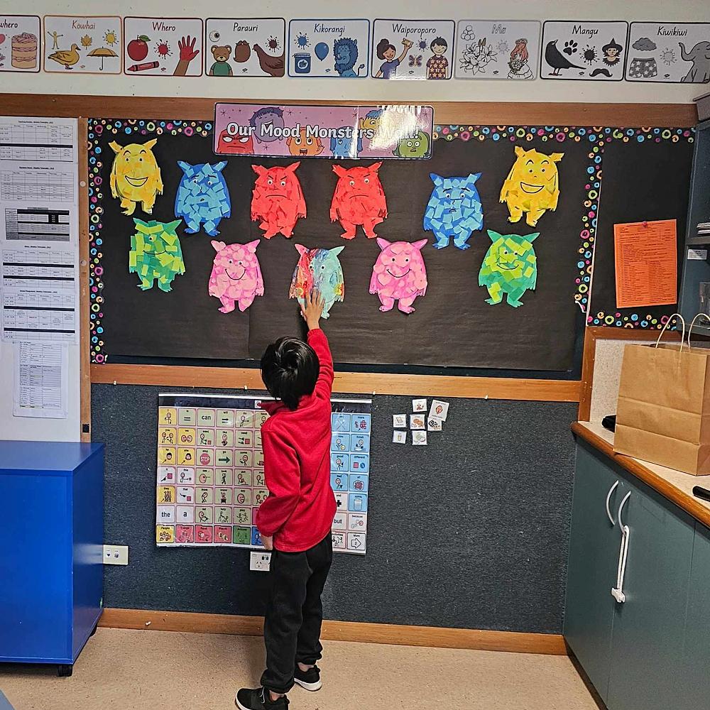 Understanding Our Emotions: The Colour Monster.