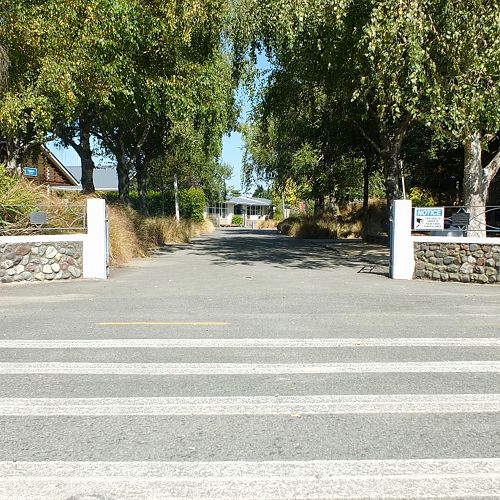 About Fernside School