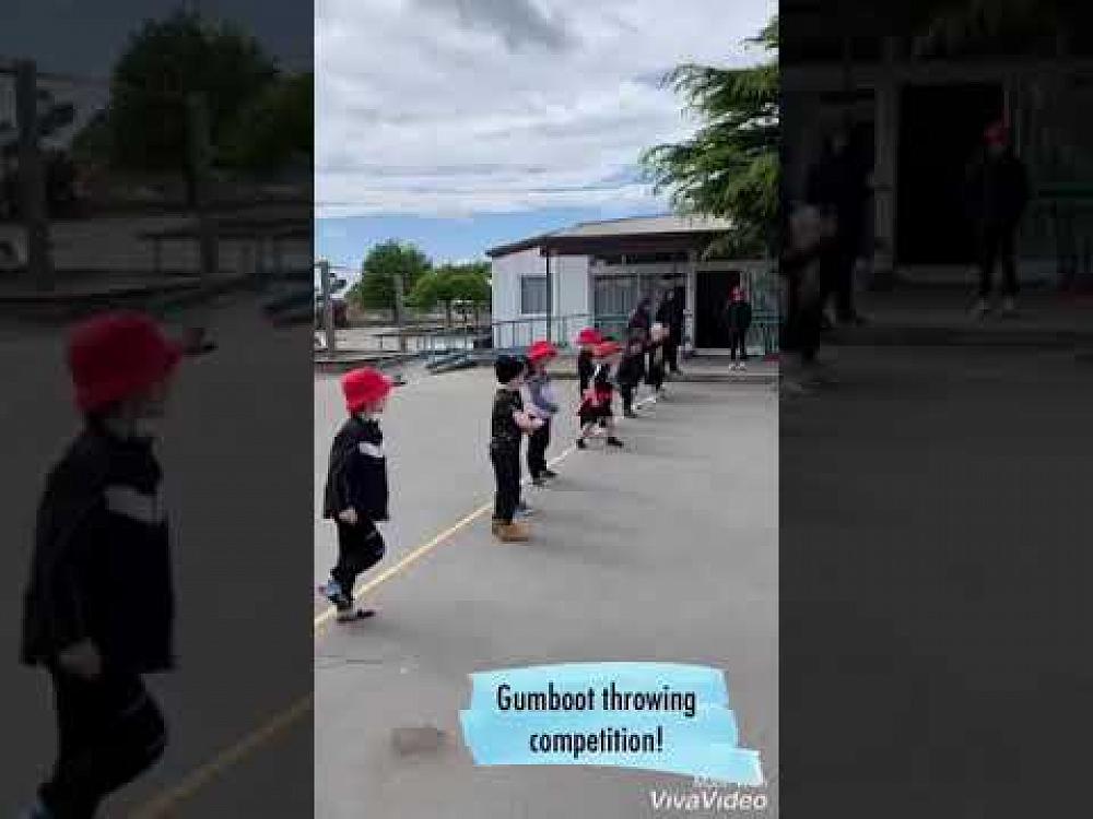 Video: Gumboot Toss