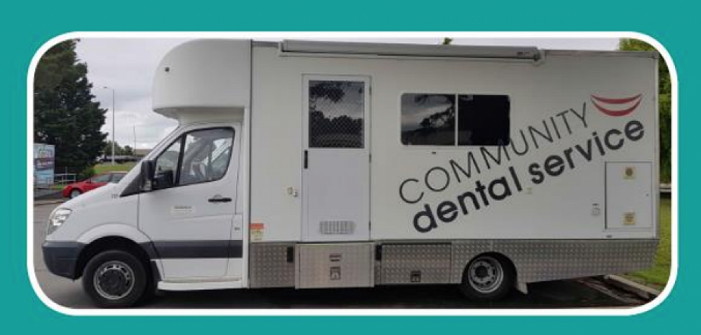 The Dental Van is at School 😀