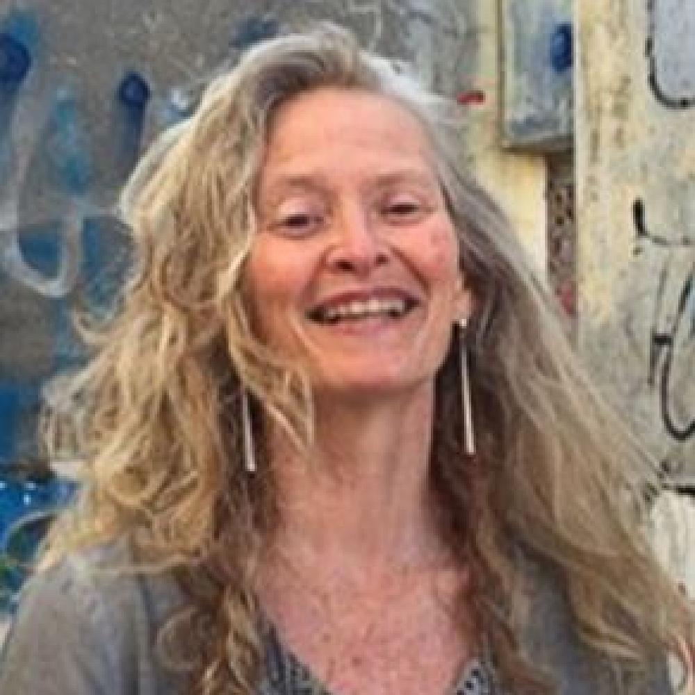 Support for Lindy Peters - former Raphael House Extra Lesson Teacher