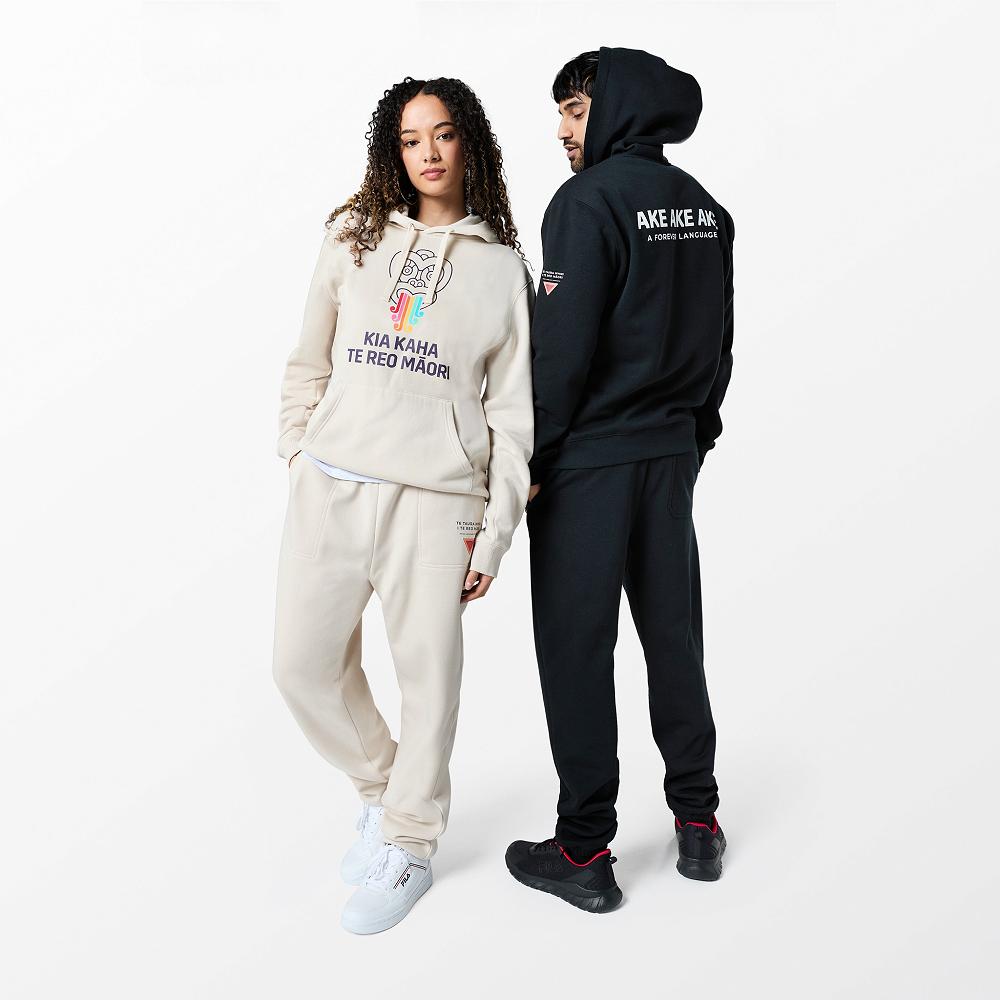 Kia kaha te reo Māori! — Te Mōkihi Issue #156