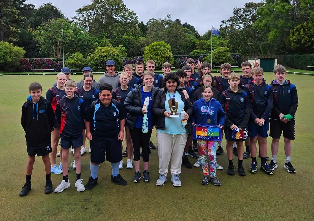 CSC take out the honours at the Southland Secondary Schools Lawn Bowls ...