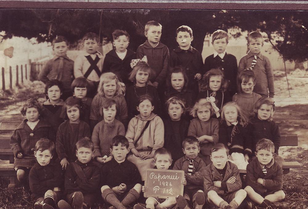 Papanui Primary School 100 years ago