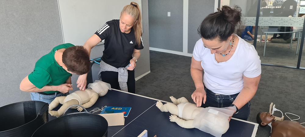 SOS!🚑️💊🏥🩺 — Pānui-Newsletter: Term 4, Week 3 -Friday, 1 November 2024