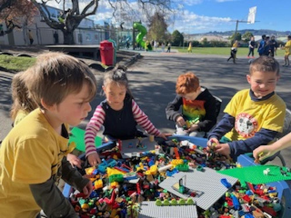 Lego Club