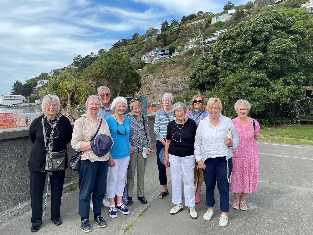 Van Outing to Sumner for Sun and Ice-Creams.