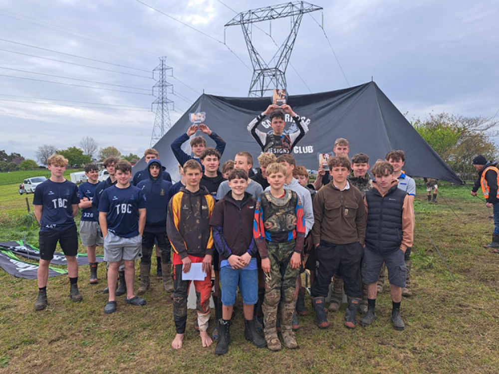 🏍️ HBHS Motocross riders win teams event