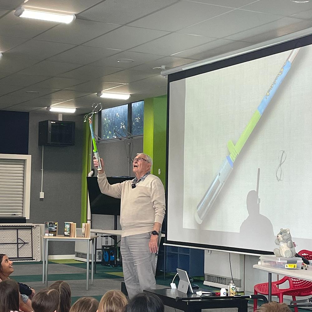 Des Hunt visits Brooklyn — Newsletter No.7 - 21 May 2025